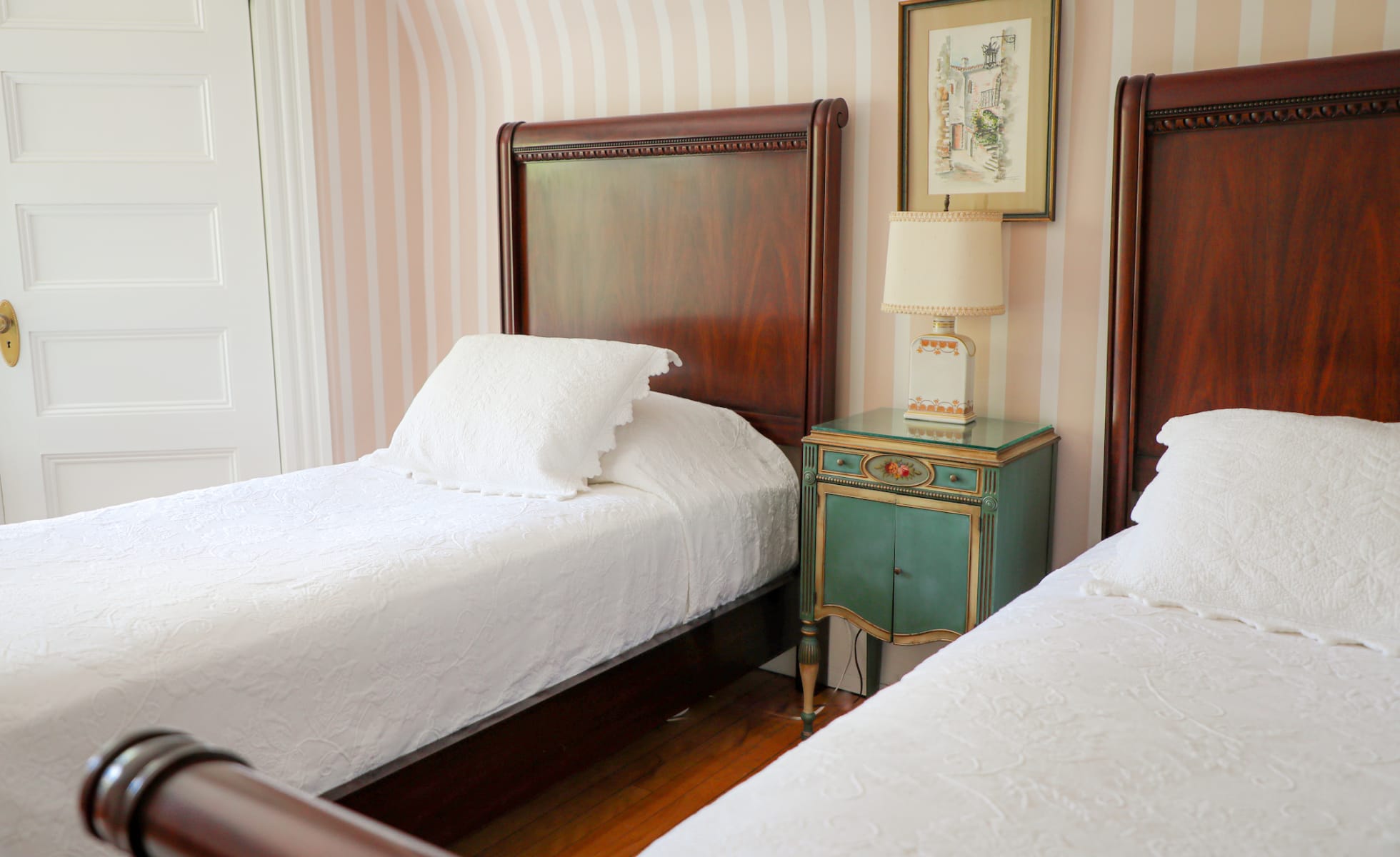 Vinalhaven | Camden | Belmont Inn