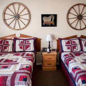 Vintage Themed Rooms | Raton Pass Motor Inn, Raton NM Lodging