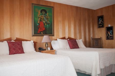 Photo Gallery | Raton Pass Motor Inn | Vintage-Cool Lodging in Raton NM
