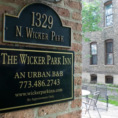 Wicker Park Inn: A Boutique Bed & Breakfast in an Historic Home in Chicago