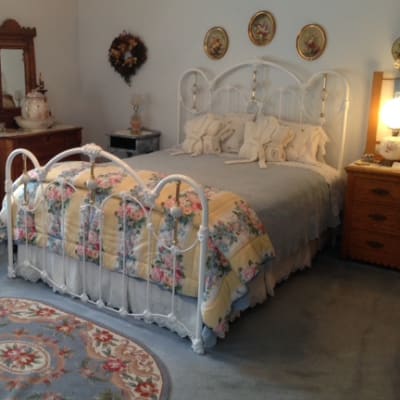 Cameo Rose Victorian Country Inn | Madison, Wisconsin