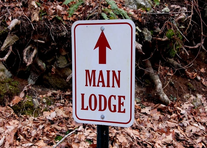 Sugar Tree Inn Bed & Breakfast at Blue Ridge in Vesuvius VA