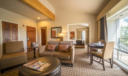 Bend Oregon Hotel | Pine Ridge Inn | Central Oregon Lodging