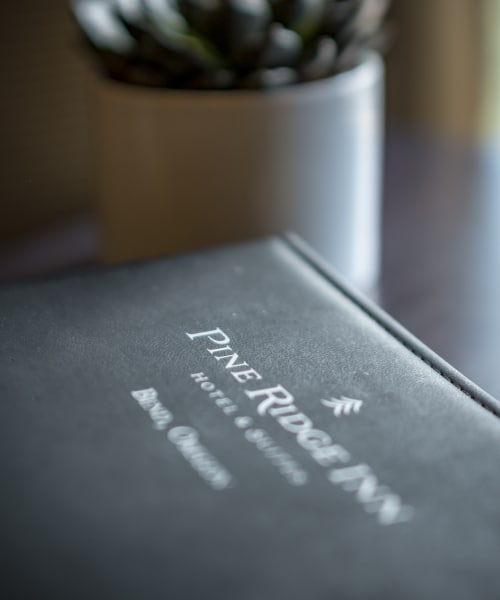 Bend Oregon Hotel | Pine Ridge Inn | Central Oregon Lodging