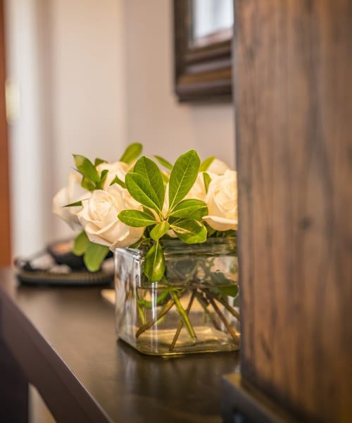 Bend Oregon Hotel | Pine Ridge Inn | Central Oregon Lodging