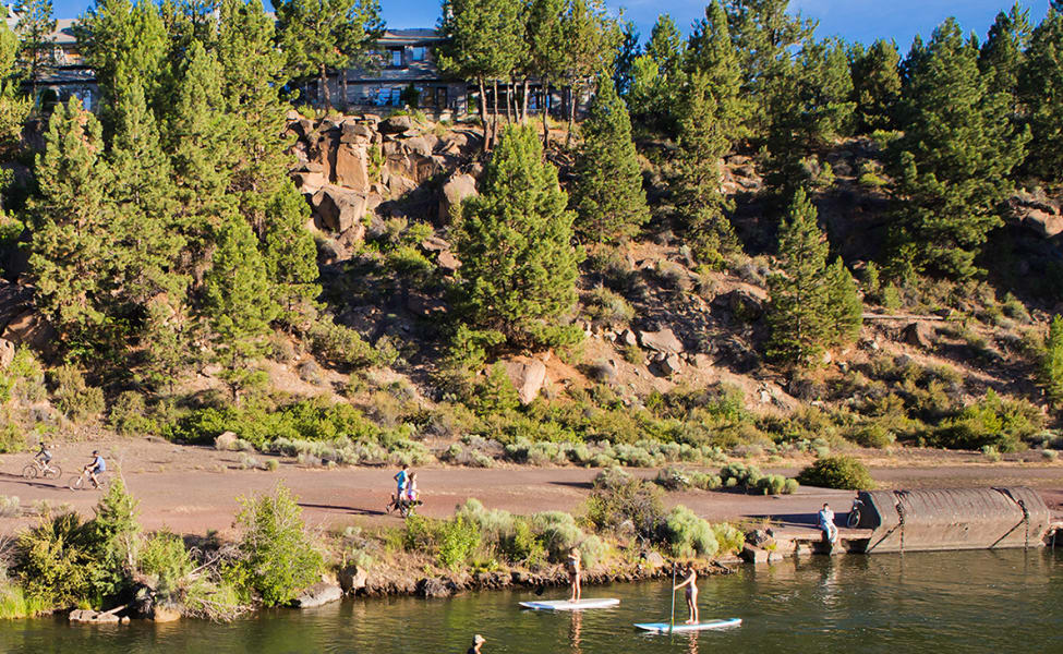 Bend Oregon Hotel | Pine Ridge Inn | Central Oregon Lodging